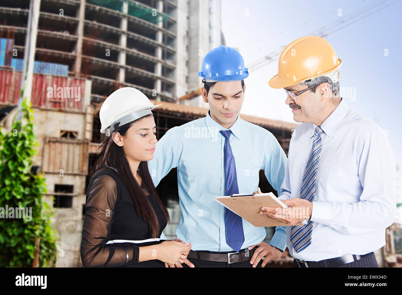 Construction industry reports hi-res stock photography and images - Alamy