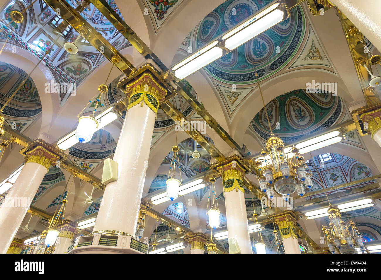 Al masjid an nabawi interior hi-res stock photography and images - Alamy