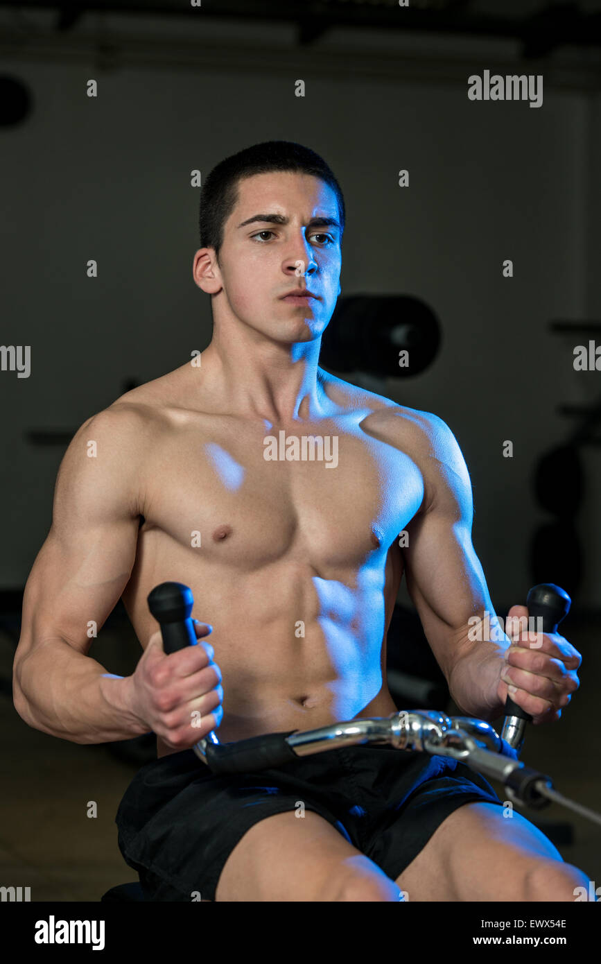 Rowing back gym hi-res stock photography and images - Alamy