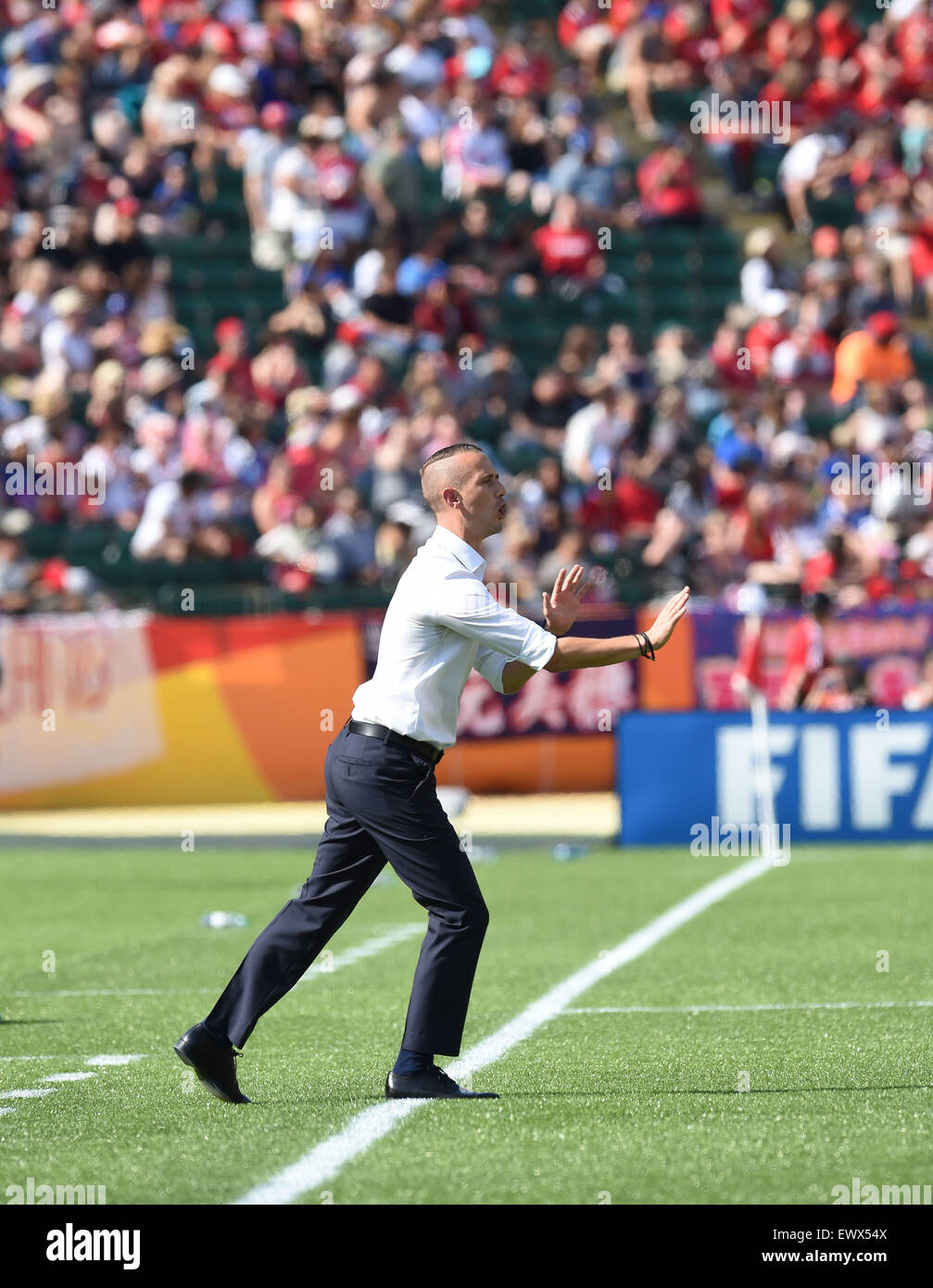 Mark sampson head coach hi-res stock photography and images - Alamy