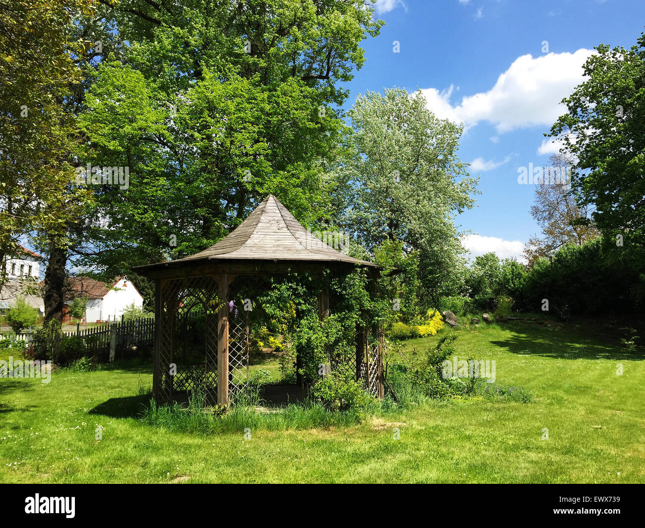 gazebo, summerhouse, garden, castle, Radic Stock Photo - Alamy