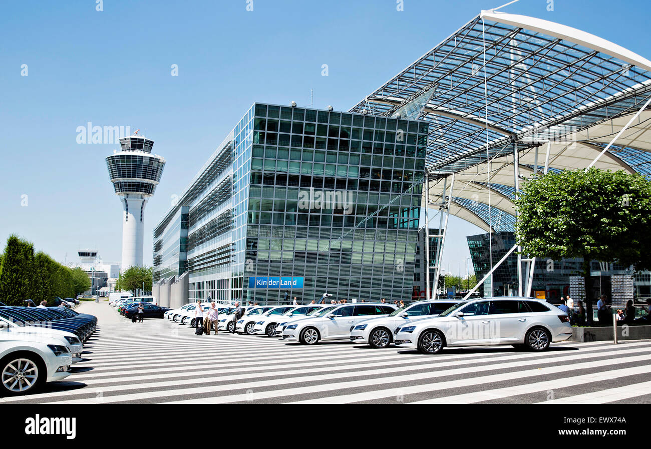 Skoda Superb Combi Stock Photo - Alamy