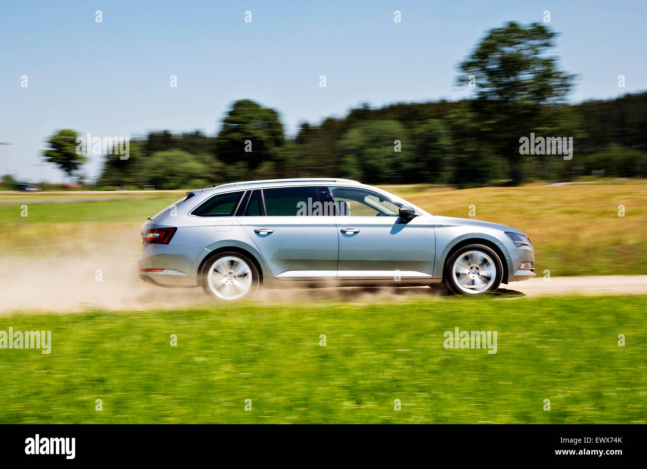 Skoda Superb Combi Stock Photo - Alamy