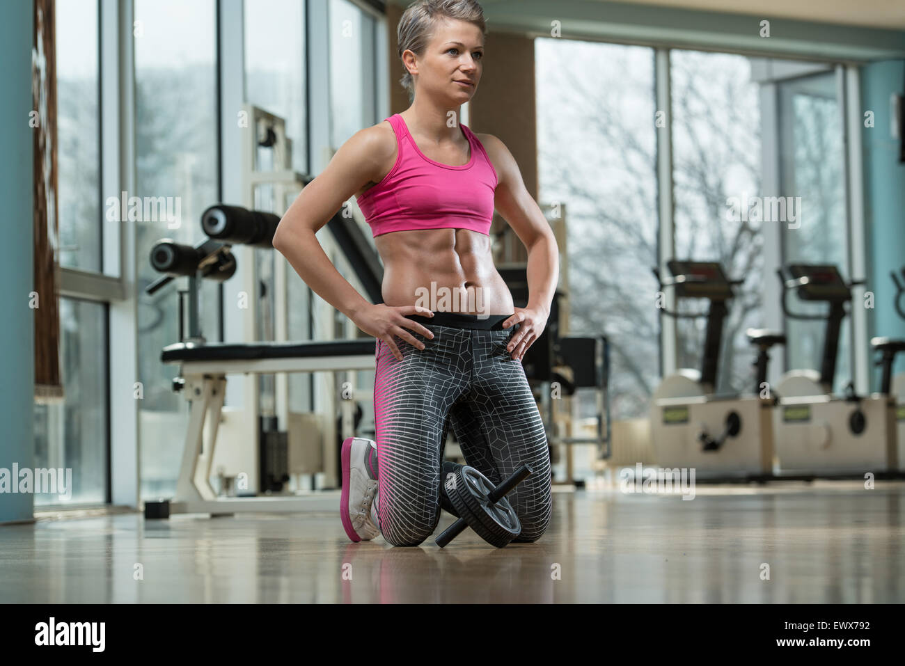 Portrait Of A Physically Fit Muscular Young Woman Stock Photo - Alamy