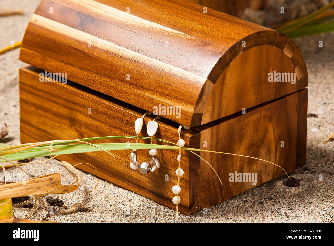 A table, bowls and tableware handmade from wood, local Costa Rican ...