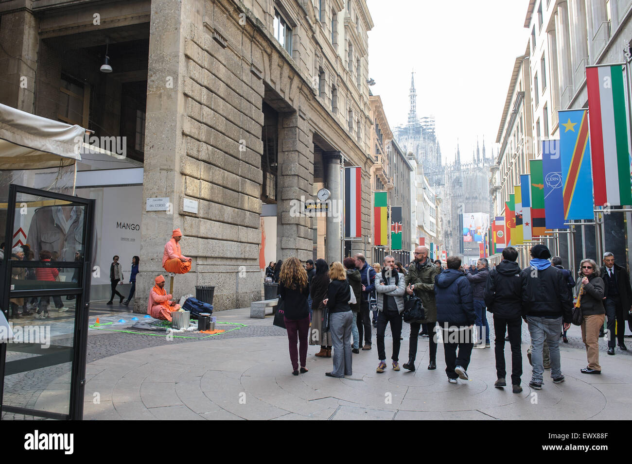 Italy milan street scene hi-res stock photography and images - Alamy