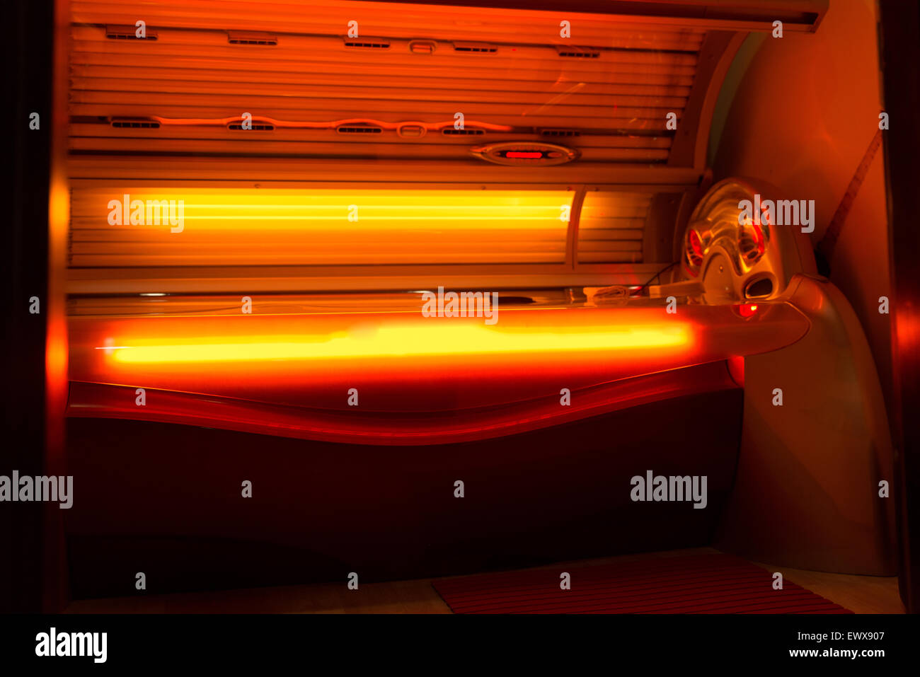 Solarium studio sunlight hi-res stock photography and images - Alamy