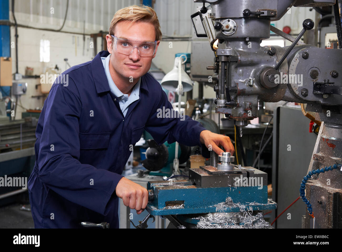 Man working using drill machine hi-res stock photography and images - Alamy