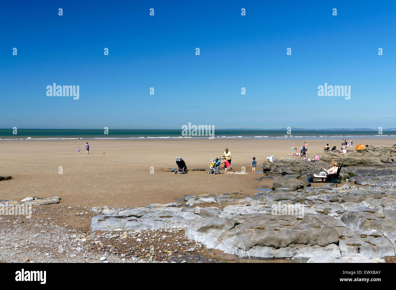 Porthcawl surf hi-res stock photography and images - Alamy