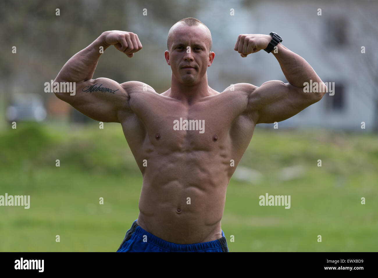 Front double biceps hi-res stock photography and images - Alamy