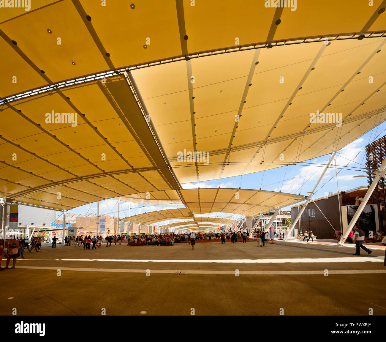 Tensile roof structure hi-res stock photography and images - Alamy