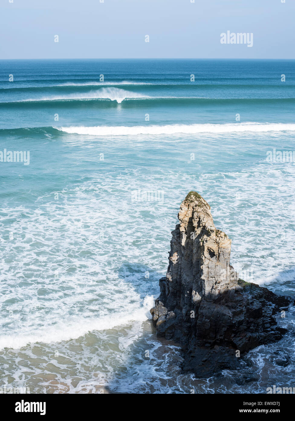 Non breaking waves hi-res stock photography and images - Alamy