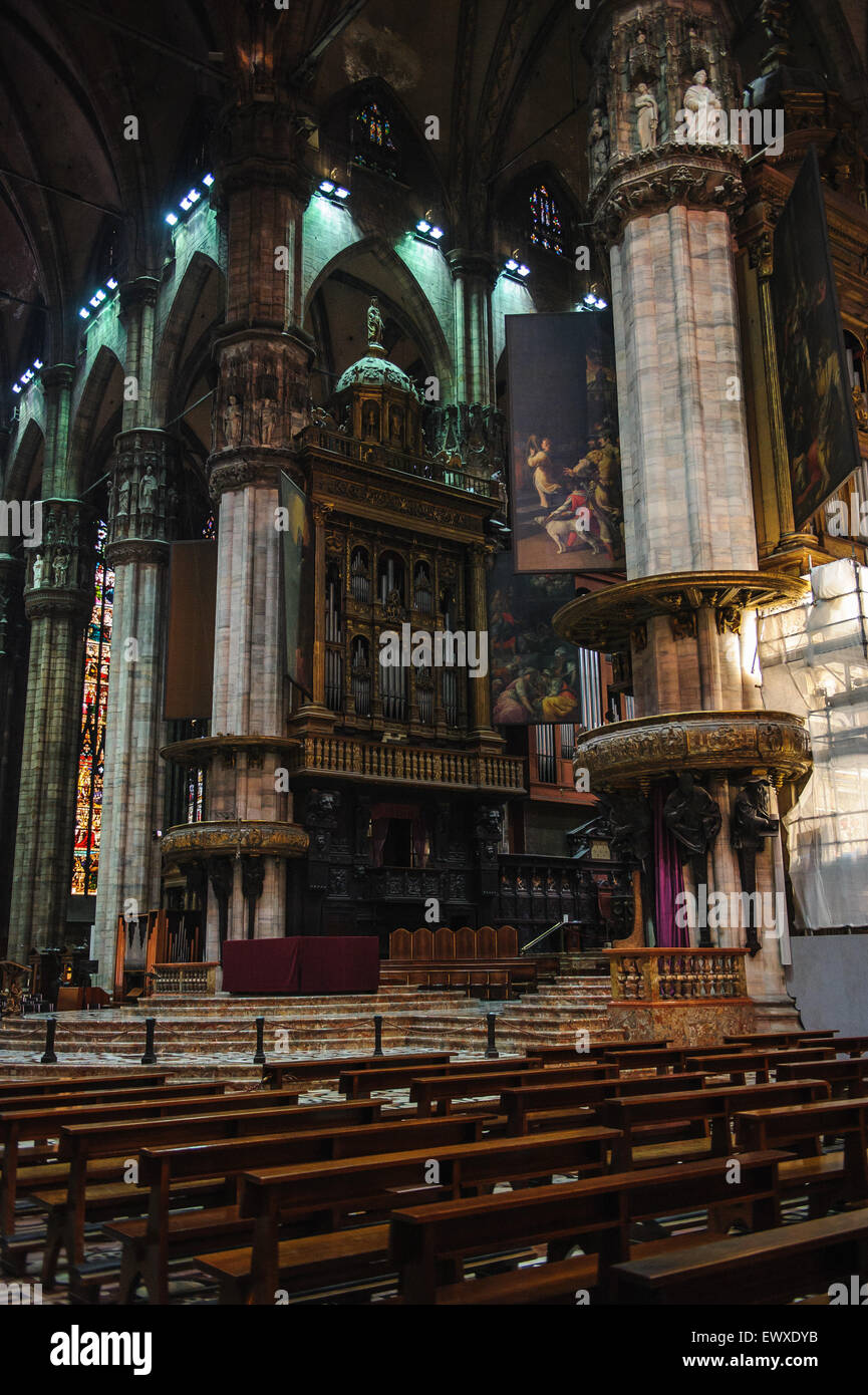 Milan cathedral 2015 hi-res stock photography and images - Alamy