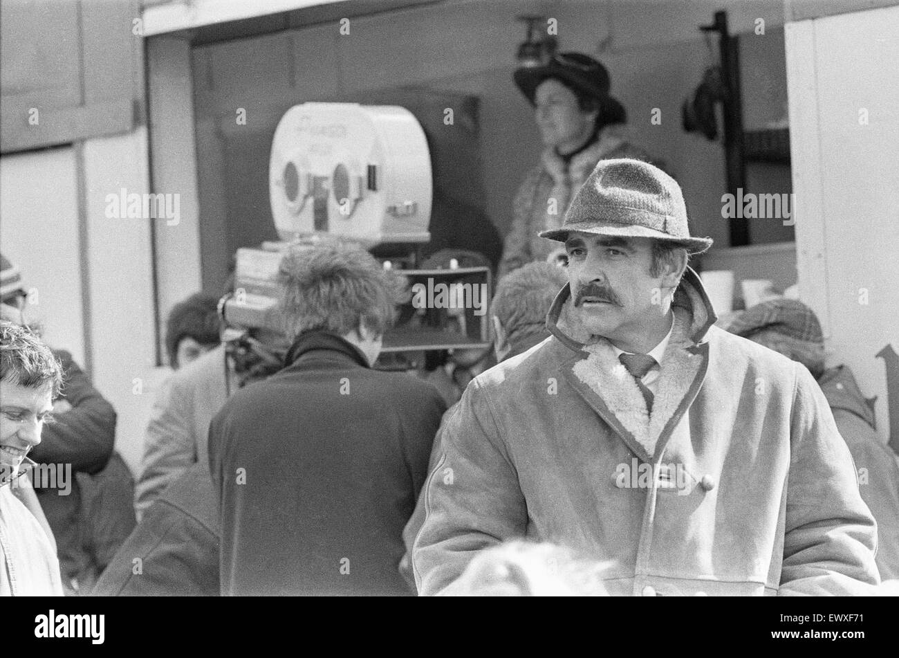 Archival film crew hi-res stock photography and images - Alamy