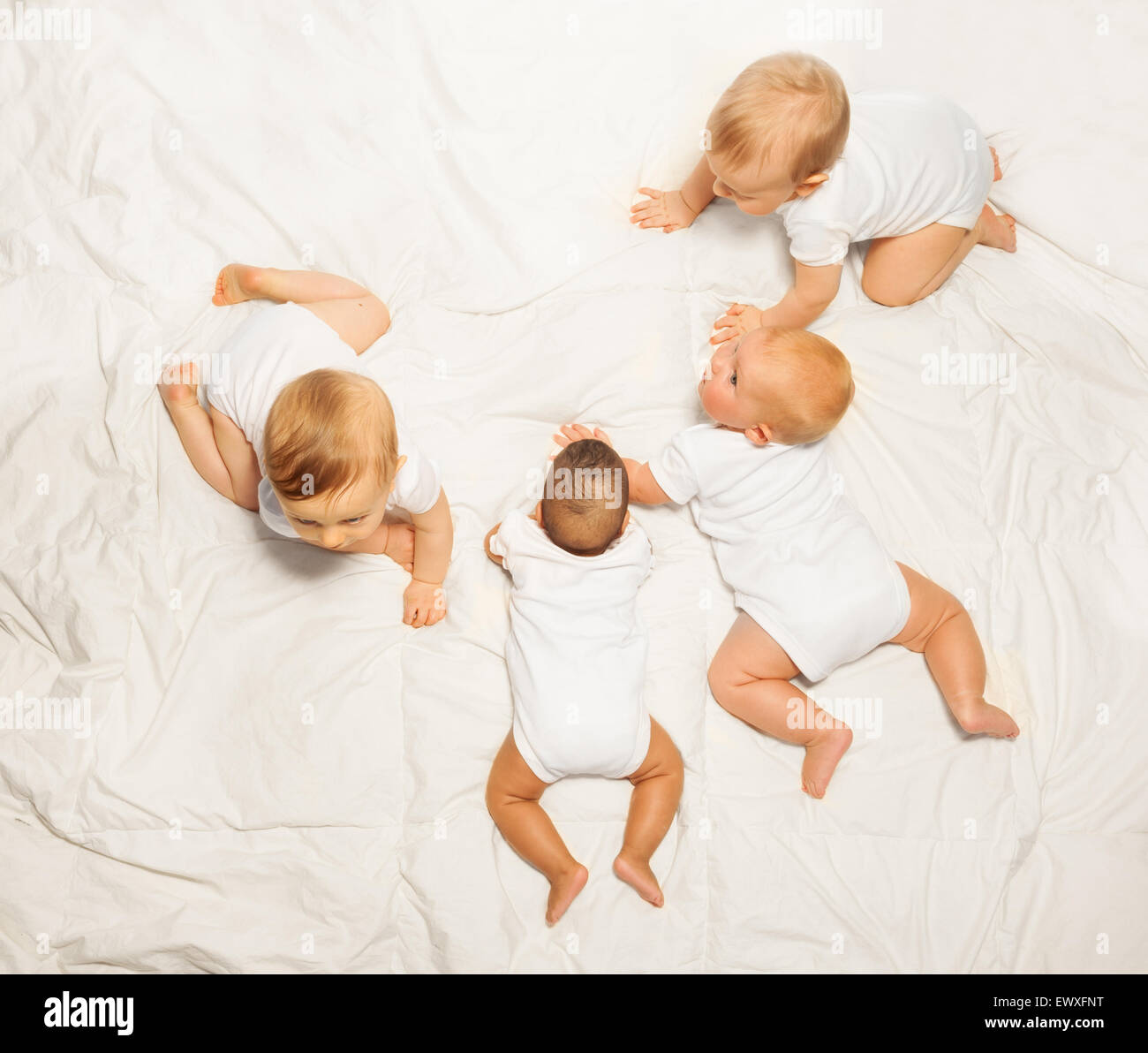 Group look back at top hi-res stock photography and images - Alamy