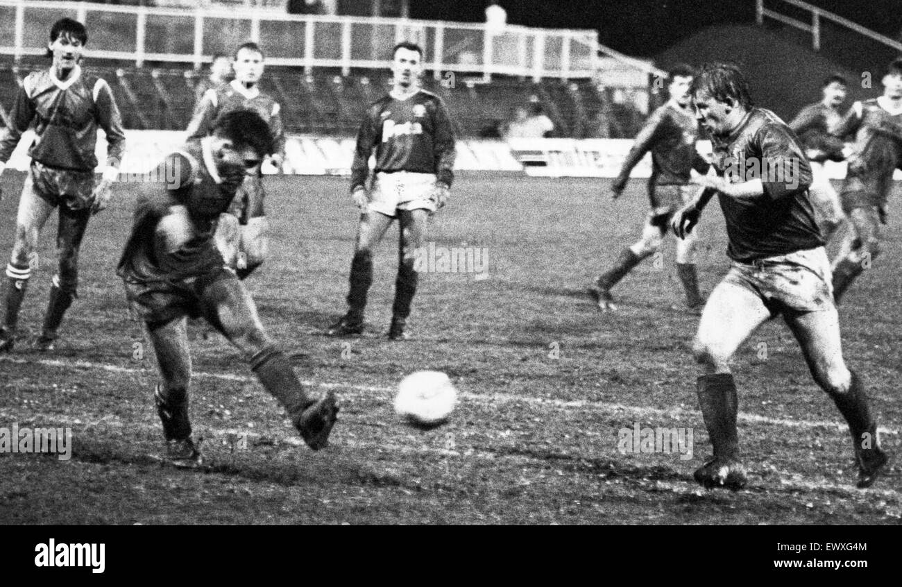 Billingham Synthonia Football Team, in action, 24th April 1989 Stock ...