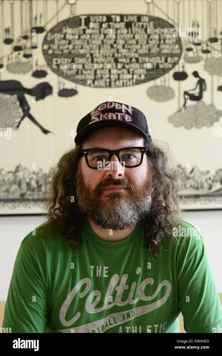 Rob ryan paper hi-res stock photography and images - Alamy