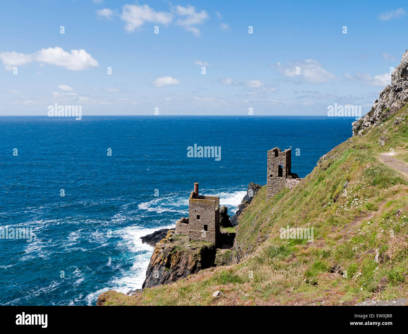 Sea in cornwall hi-res stock photography and images - Alamy