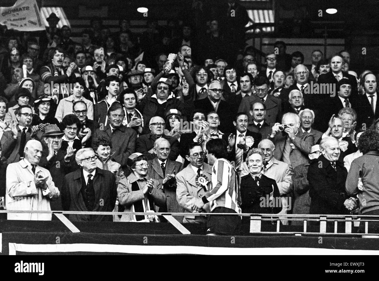 Wilf mannion Black and White Stock Photos & Images - Alamy