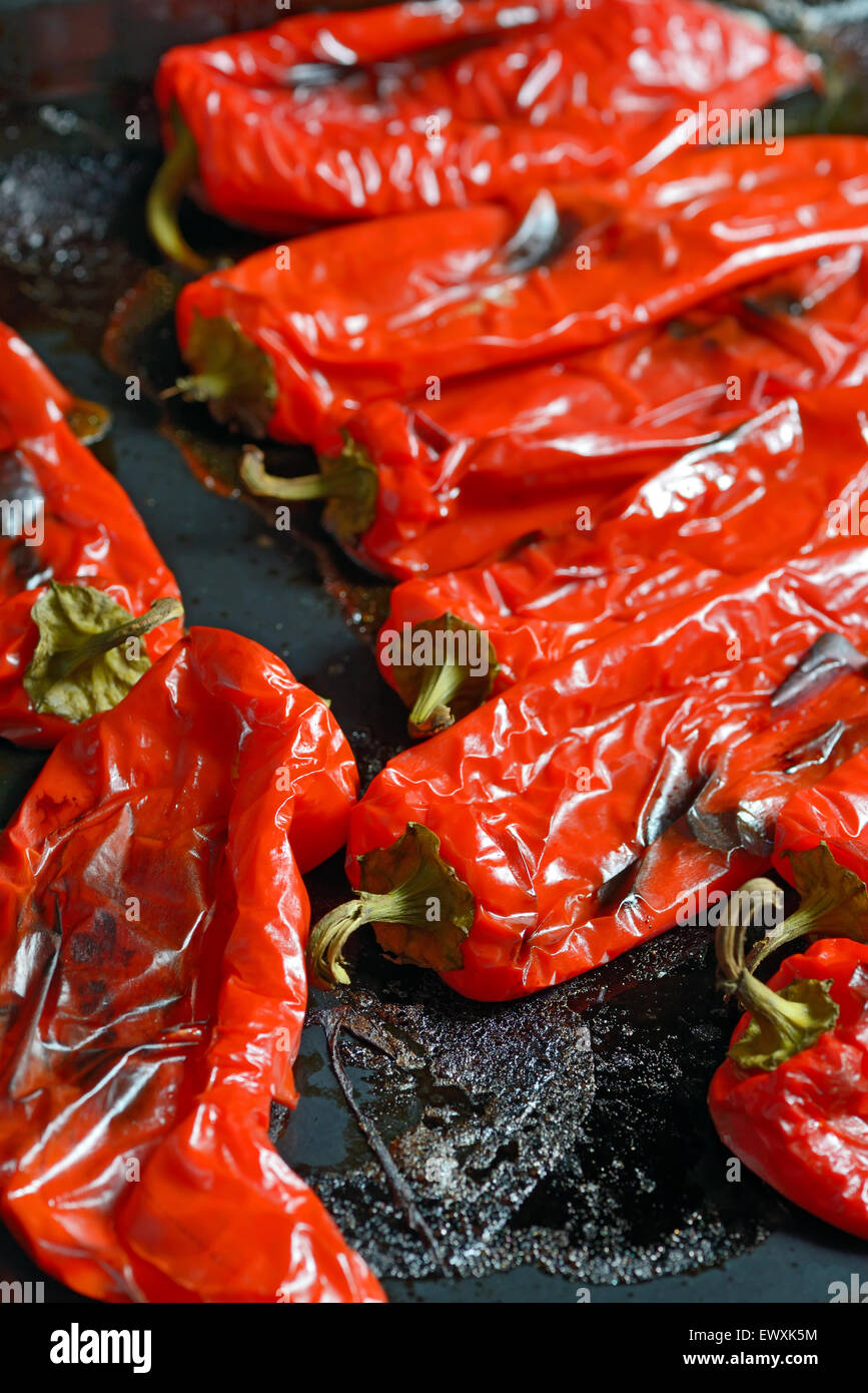 Steel tray hi-res stock photography and images - Alamy