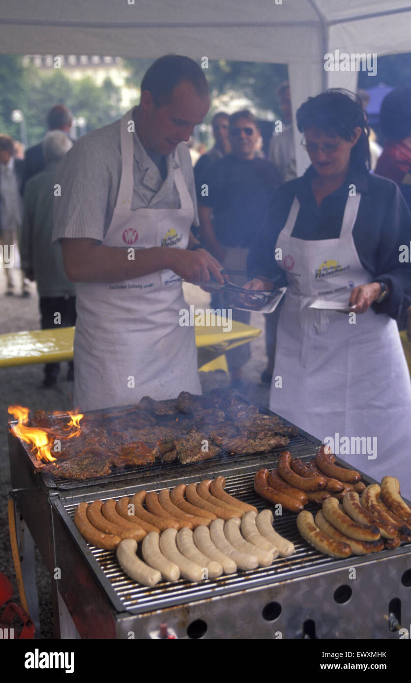 Grillparty hi-res stock photography and images - Alamy