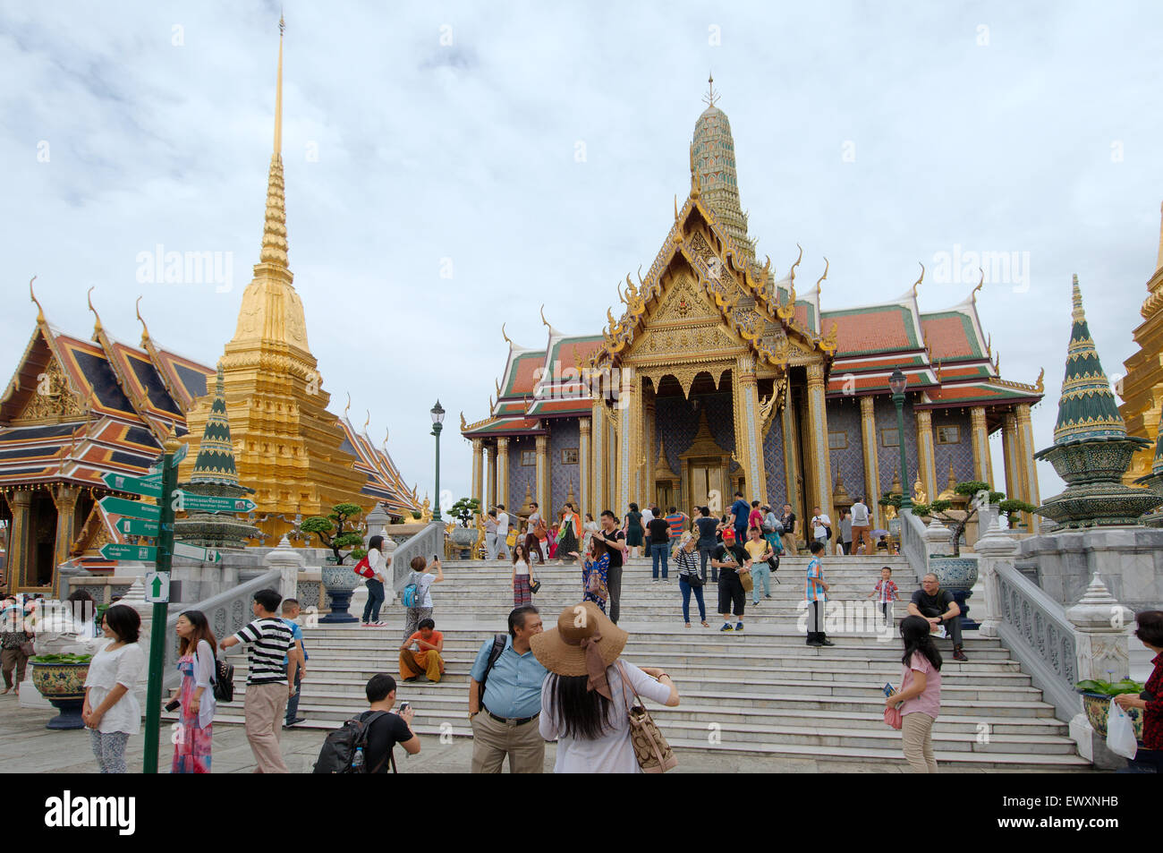 Ancient royal temples hi-res stock photography and images - Alamy