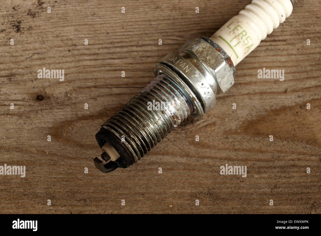 Sparkplug hi-res stock photography and images - Alamy