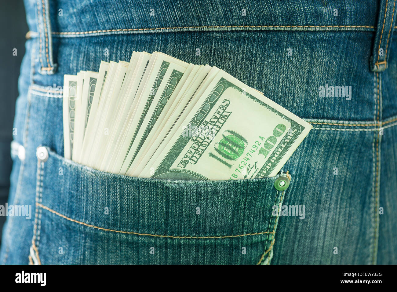 Full pants hi-res stock photography and images - Alamy