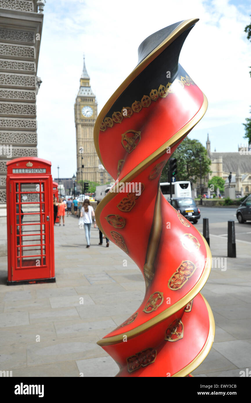 DNA sculpture trail cancer research charity London Stock Photo - Alamy
