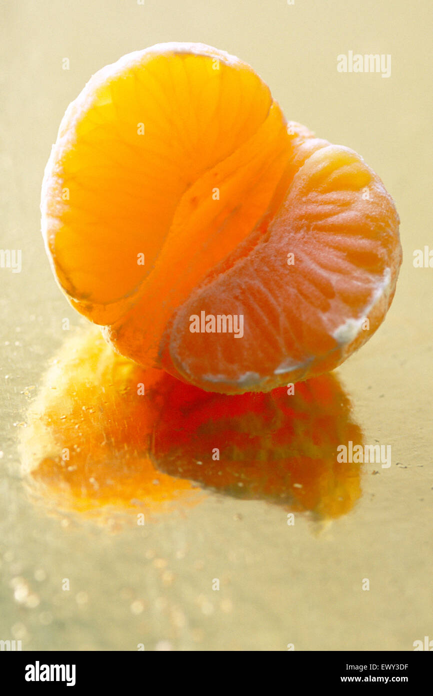 Clementine half hi-res stock photography and images - Alamy