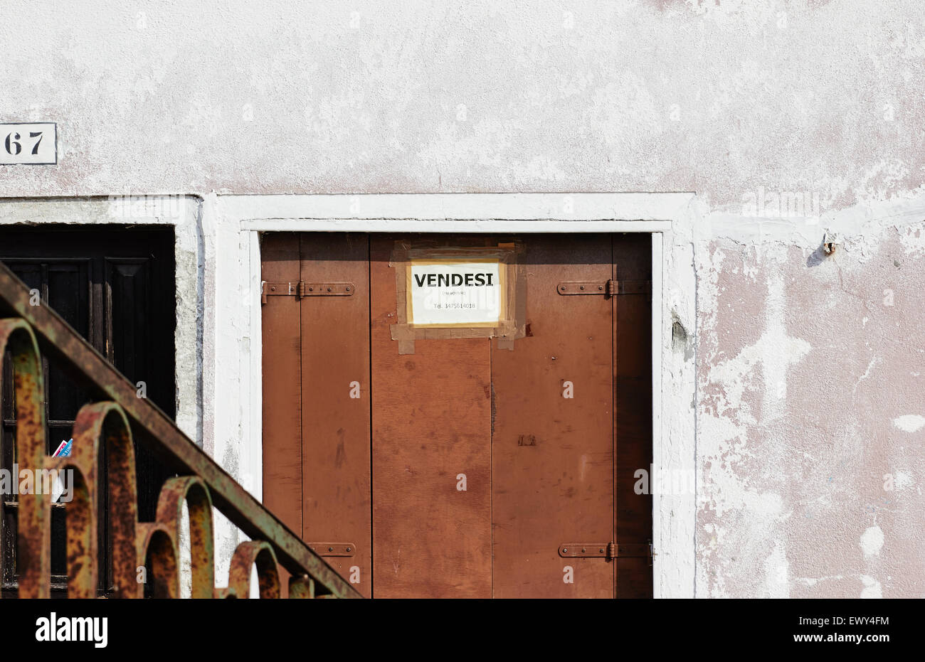 Vendesi sign italy hi-res stock photography and images - Alamy