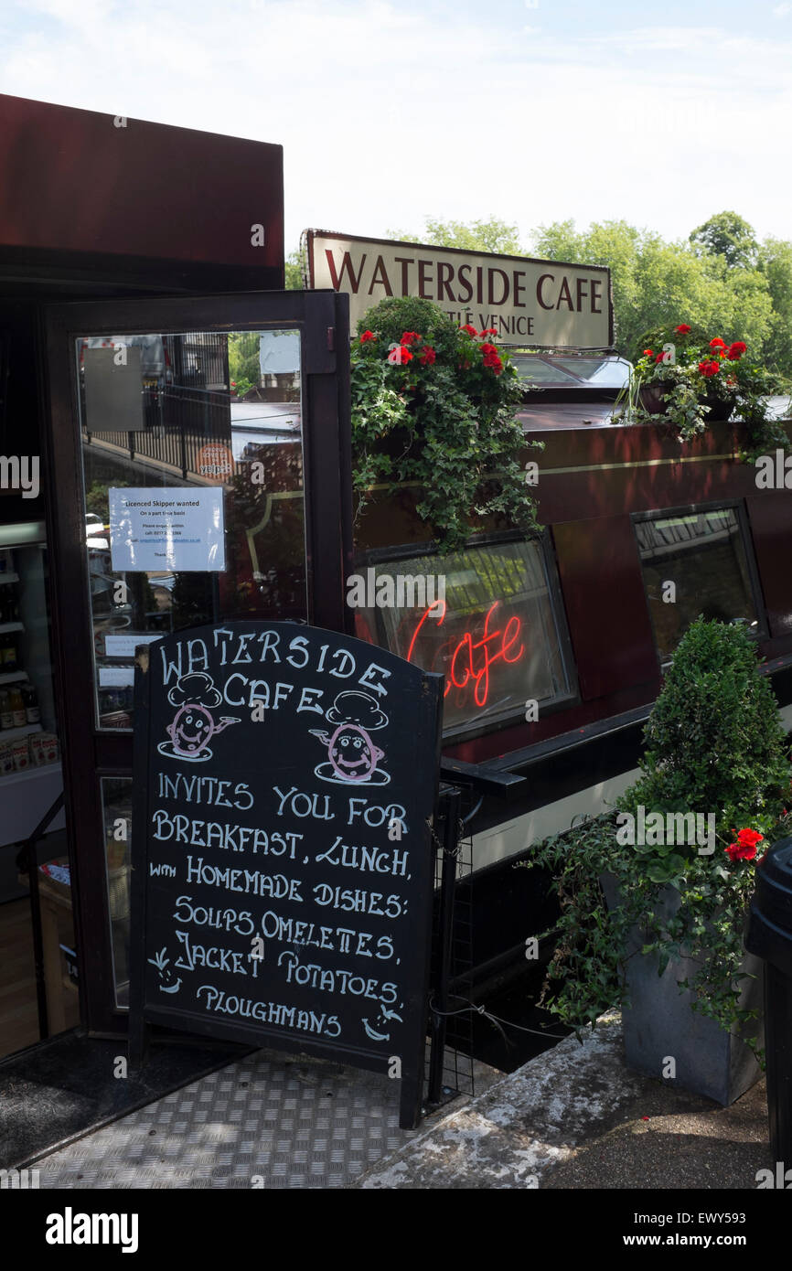 The Waterside Café at London's Little Venice near Maida Vale Stock ...