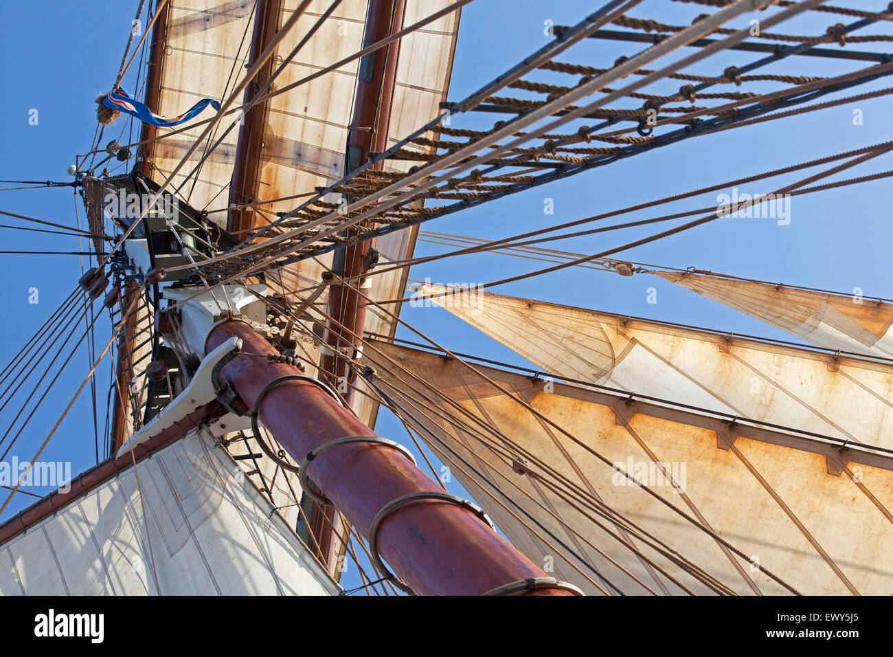 Topsail schooner hi-res stock photography and images - Alamy