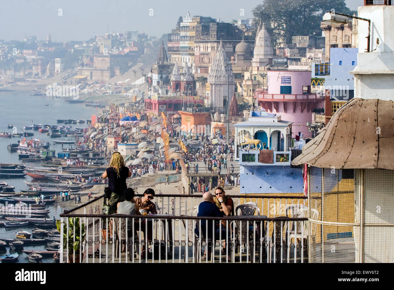 Dashashwamedh ghat hi-res stock photography and images - Alamy