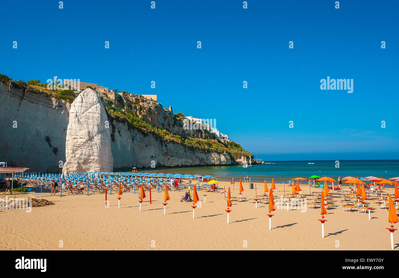 Italy Puglia Gragano Vieste The rock Pizzomunno and the beach Stock ...