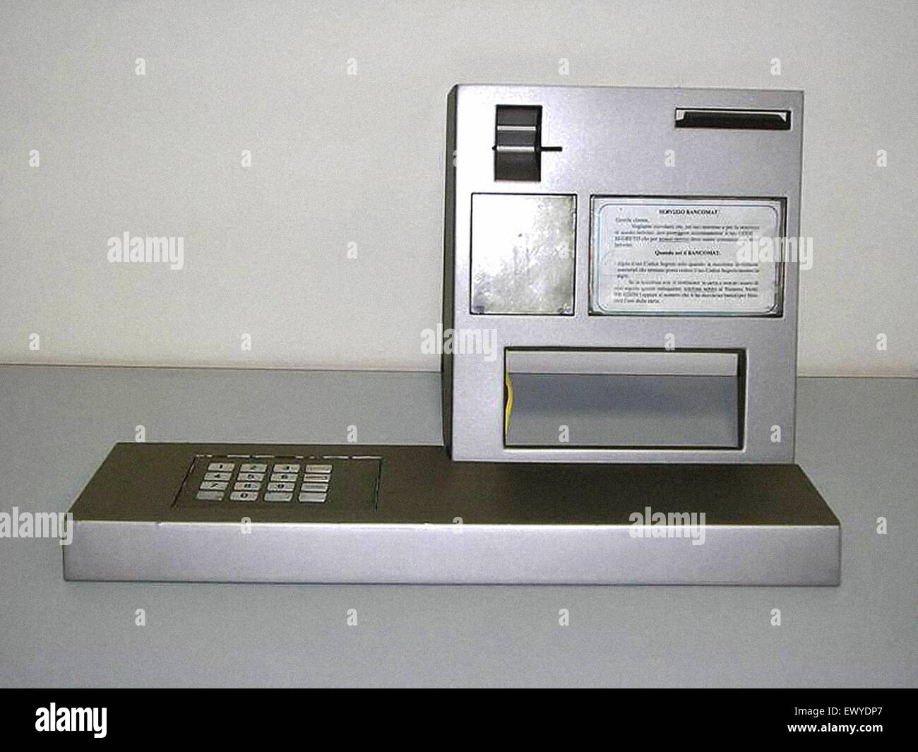 Skimming device atm hi-res stock photography and images - Alamy