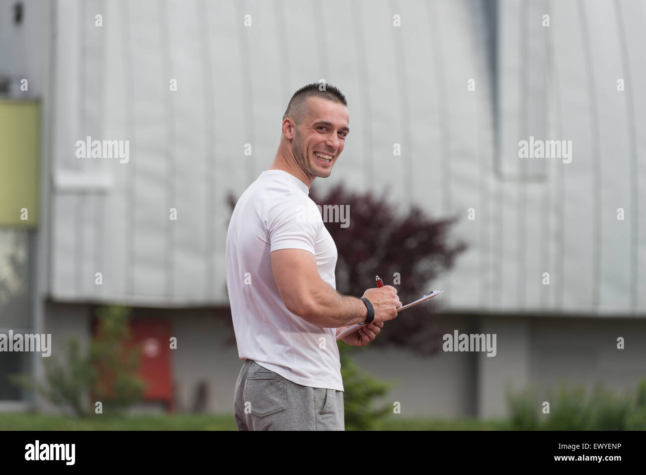 Male fitness instructor hi-res stock photography and images - Alamy