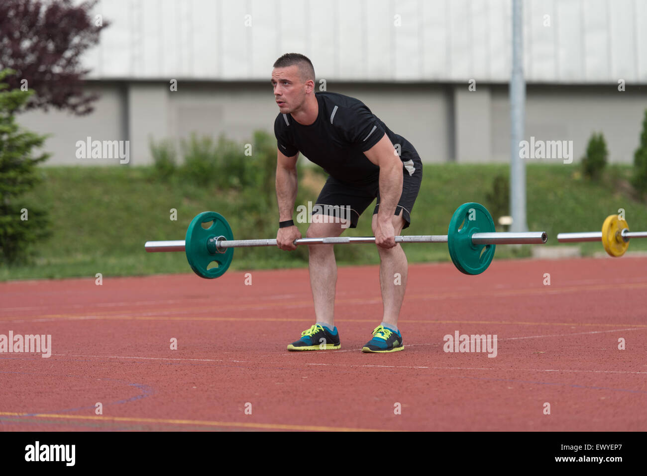 Woman doing dead lift hi-res stock photography and images - Alamy