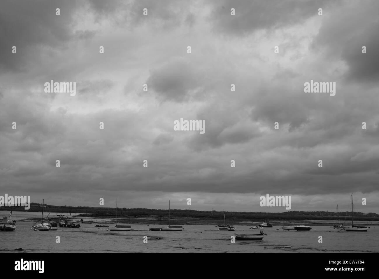 Mersea island boats hi-res stock photography and images - Alamy