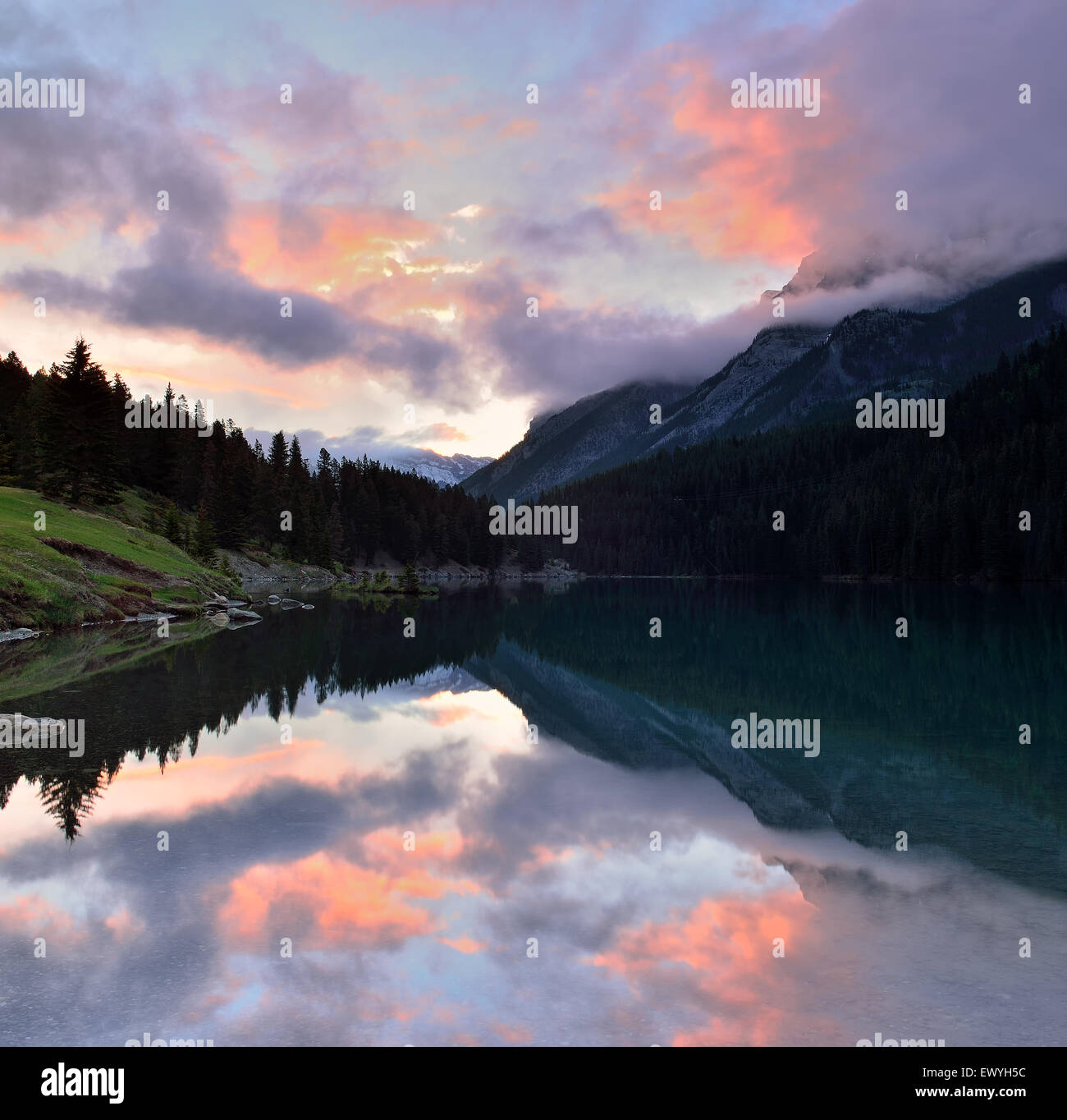 Sunrise at Two Jack Lake, Banff National Park, Alberta, Canada Stock ...