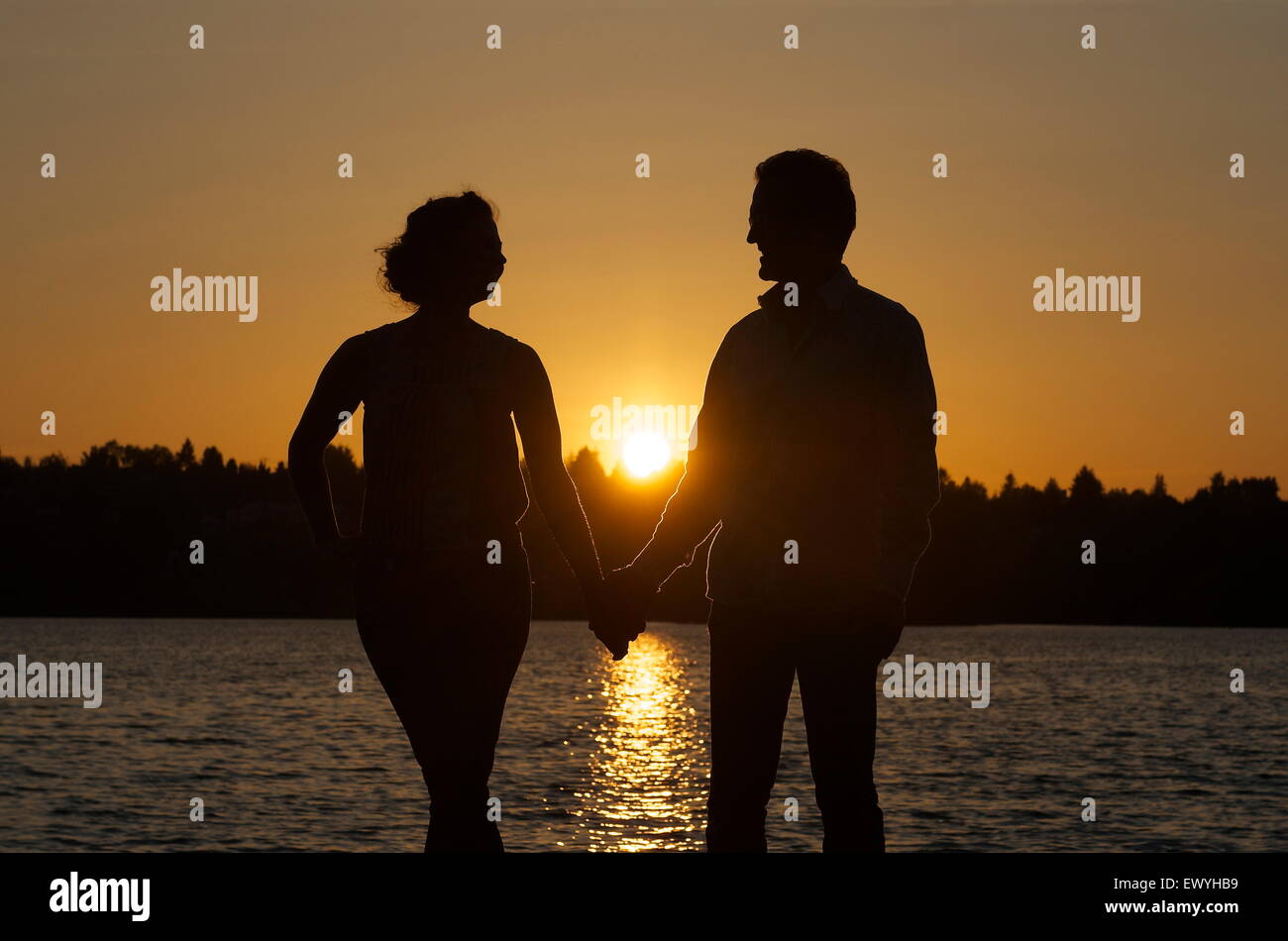 Couple Holding Hands Silhouette City