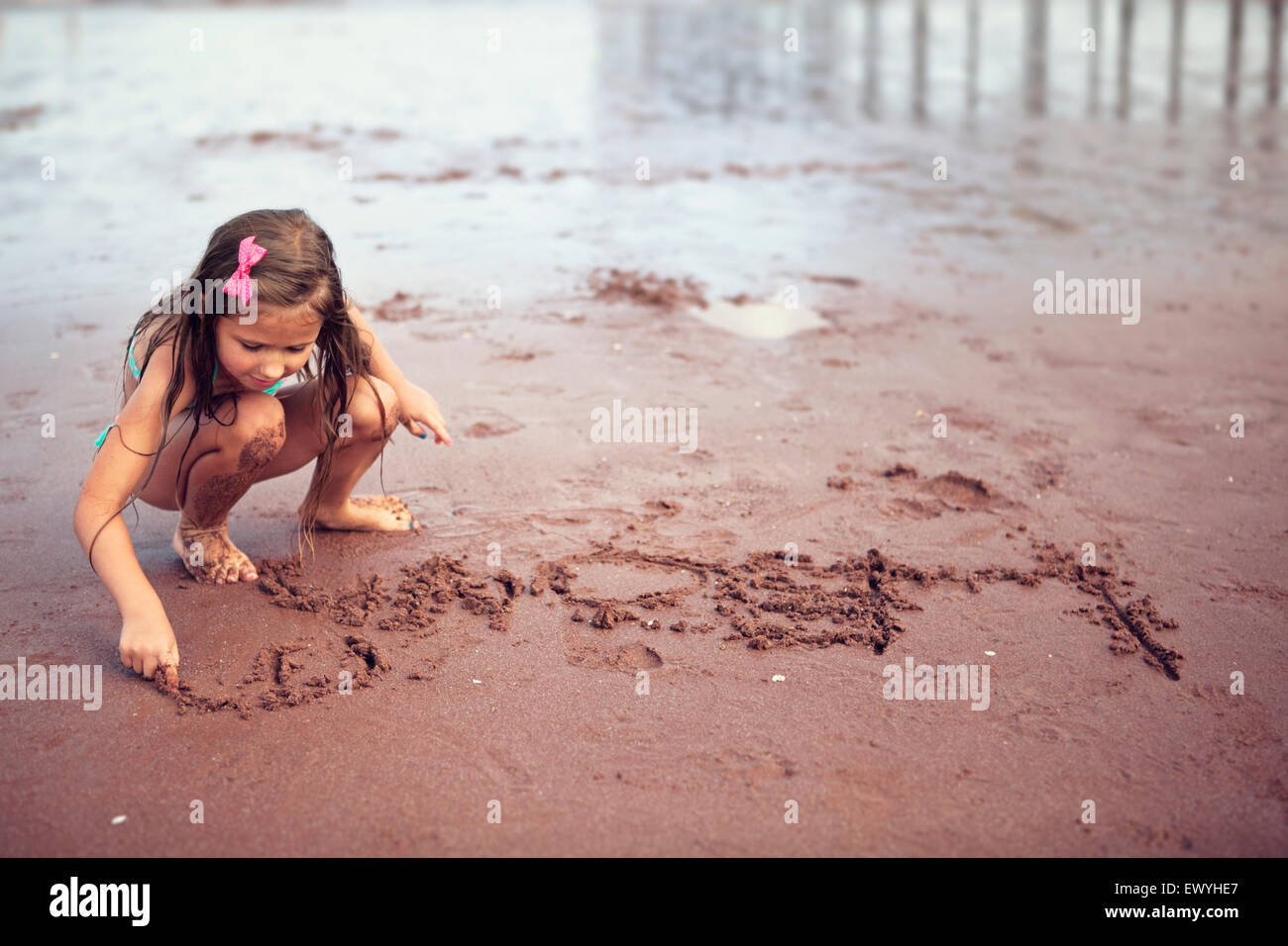 Writing in sand hi-res stock photography and images - Alamy