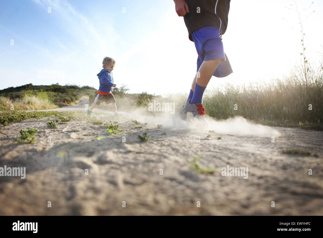 Boys running race hi-res stock photography and images - Alamy