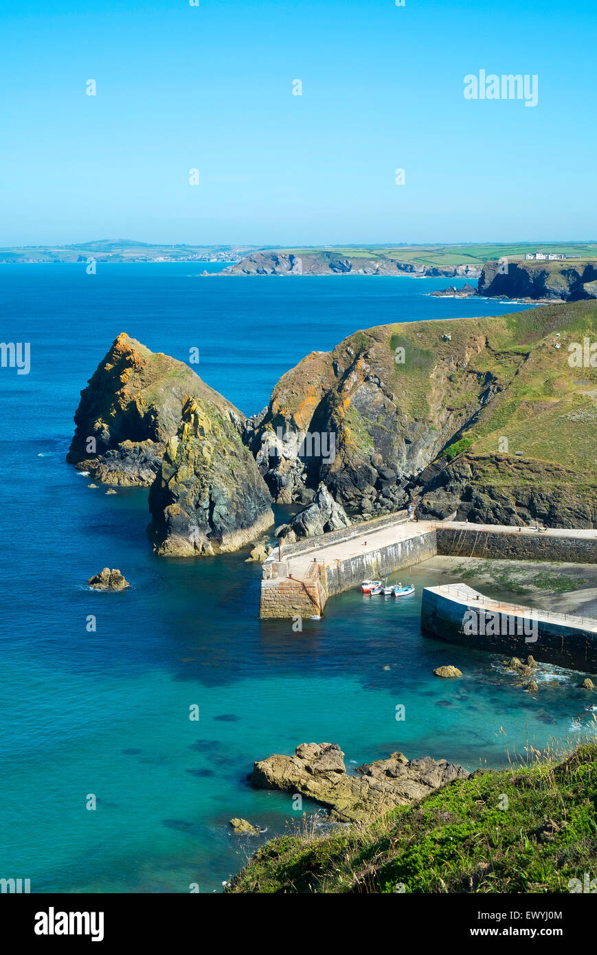 The entrance to the harbour at Mullion in Cornwall, England, UK Stock ...