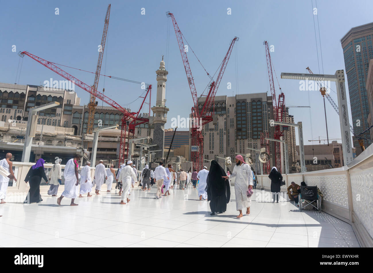 MECCA, SAUDI ARABIA - MARCH 10, 2015 : Muslims tawaf from upper bridge ...