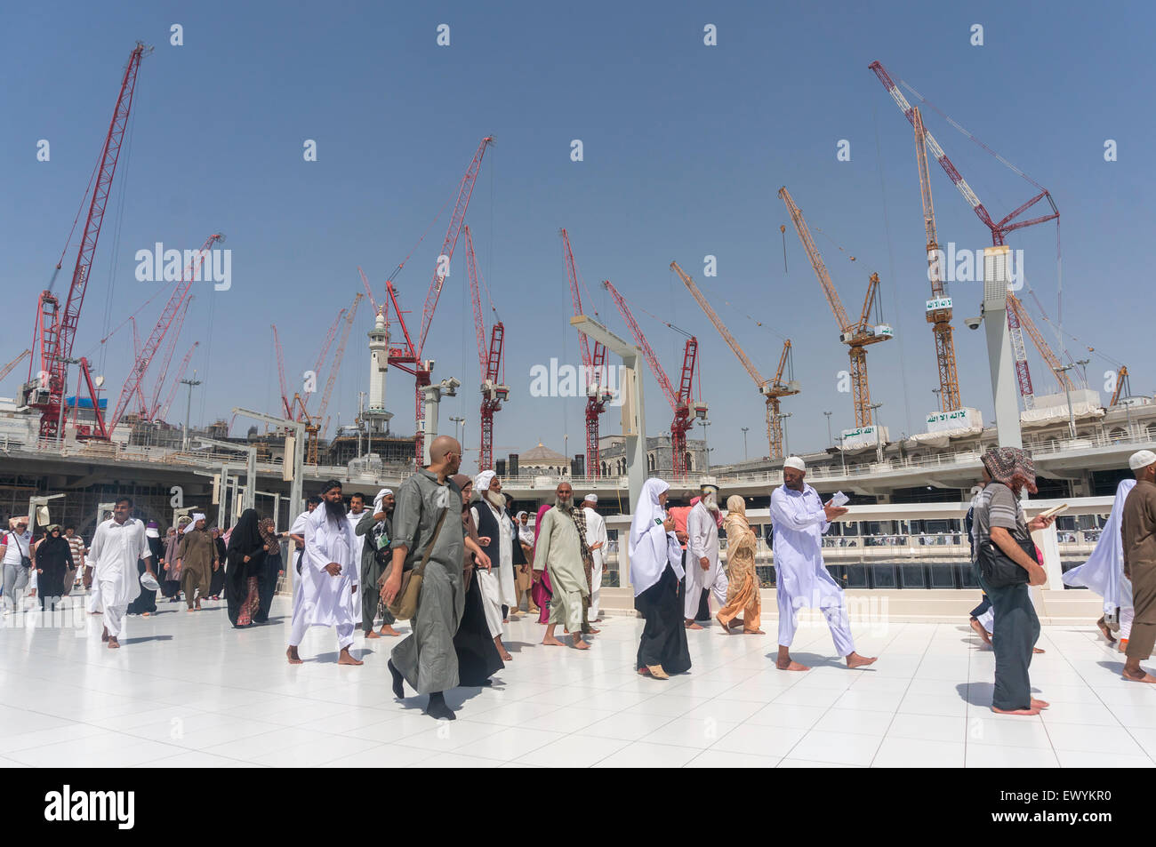 MECCA, SAUDI ARABIA - MARCH 10, 2015 : Muslims tawaf from upper bridge ...