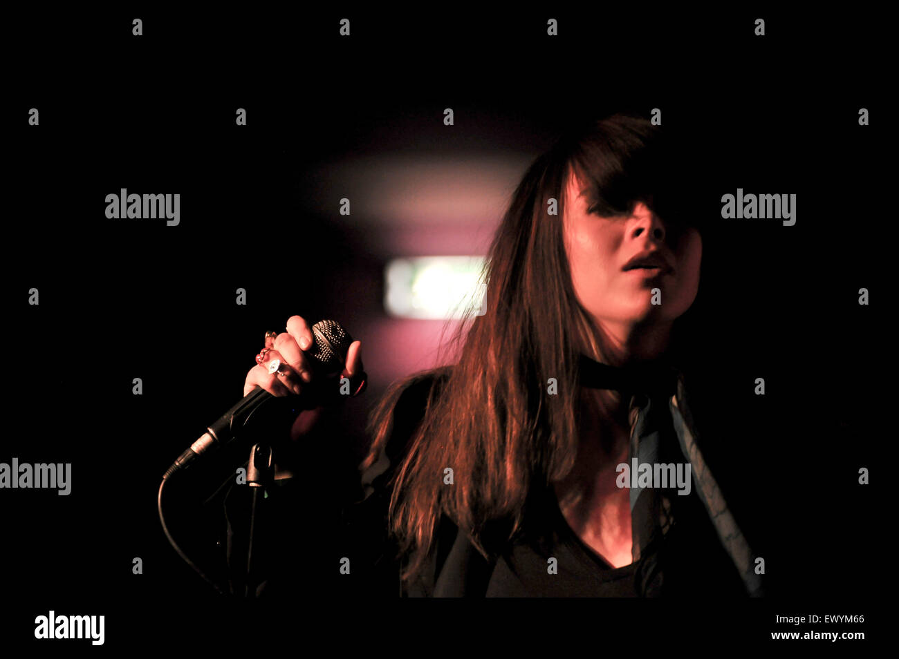 Singer-songwriter Clare Maguire performs her first gig in five years at ...