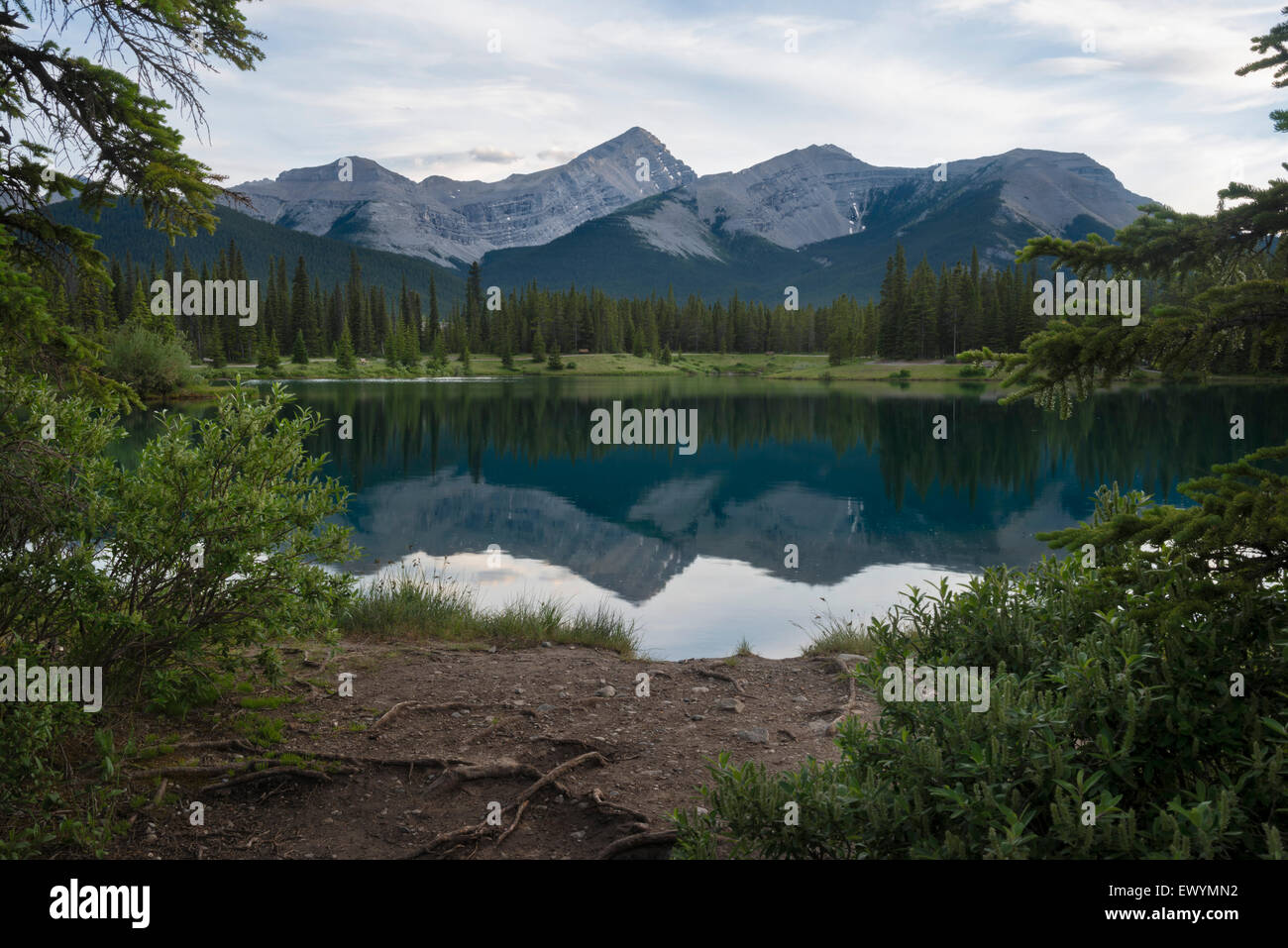 Reflection landscape hi-res stock photography and images - Alamy