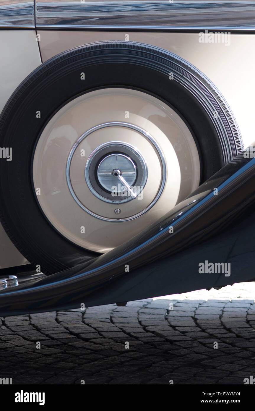 Short wheelbase hi-res stock photography and images - Alamy