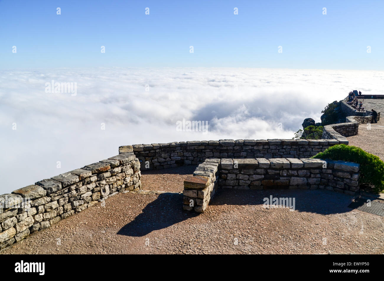 Edge table hi-res stock photography and images - Alamy